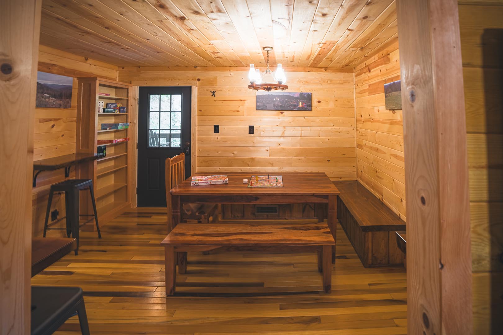 Twisted Norma's - Hillbilly Deluxe Rentals